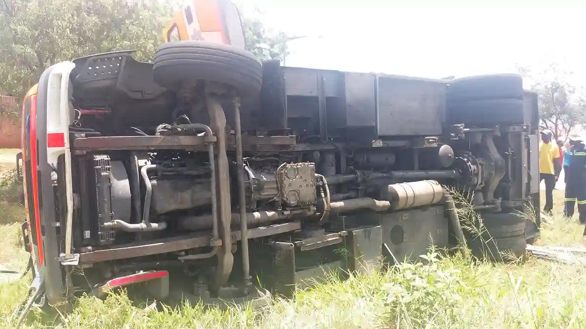 PICTURES: Bulawayo City Fire Tender Overturns After Head-on Collision ...